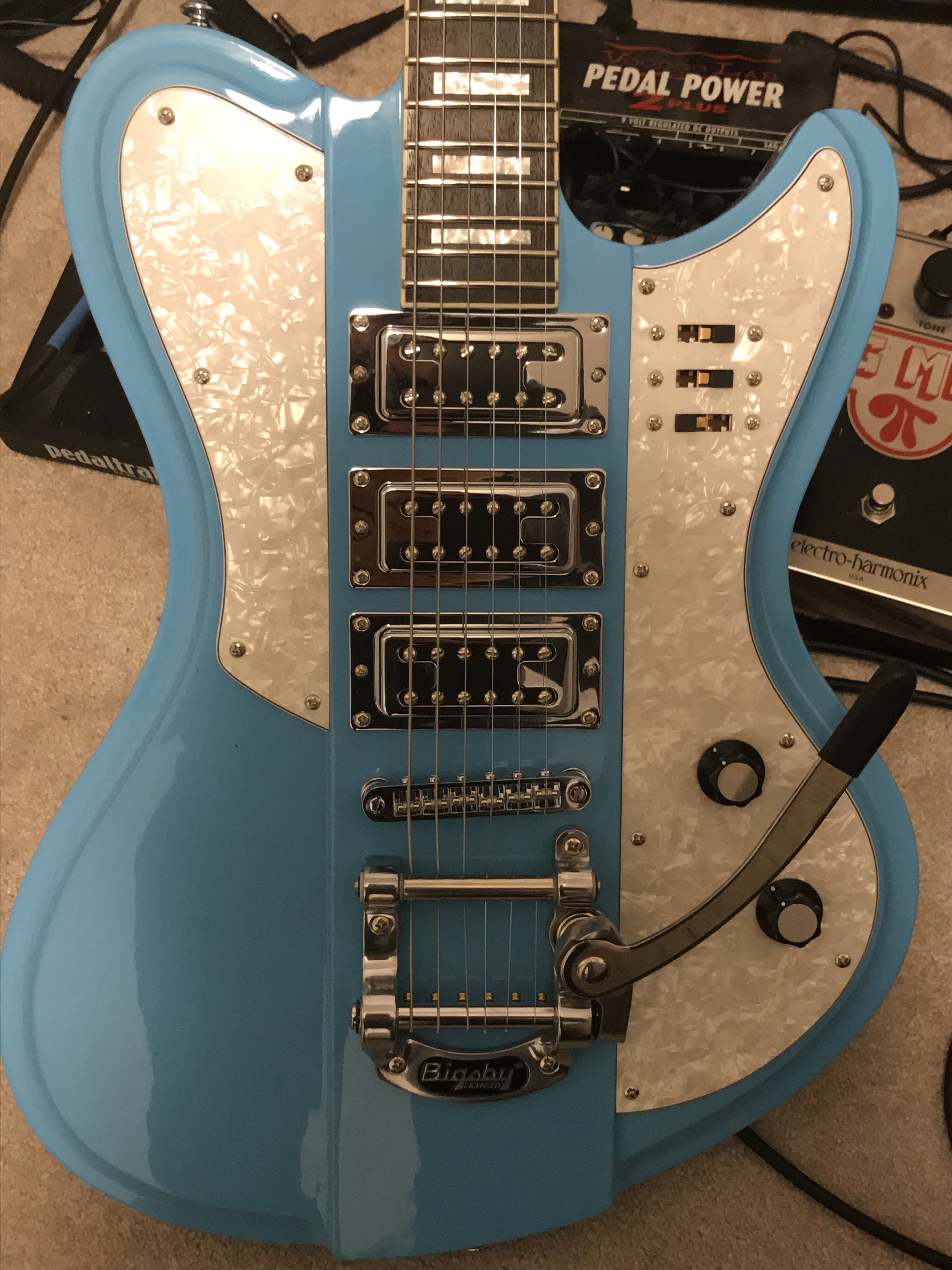 Schecter Ultra-III Electric Guitar Review – Guitars For Idiots