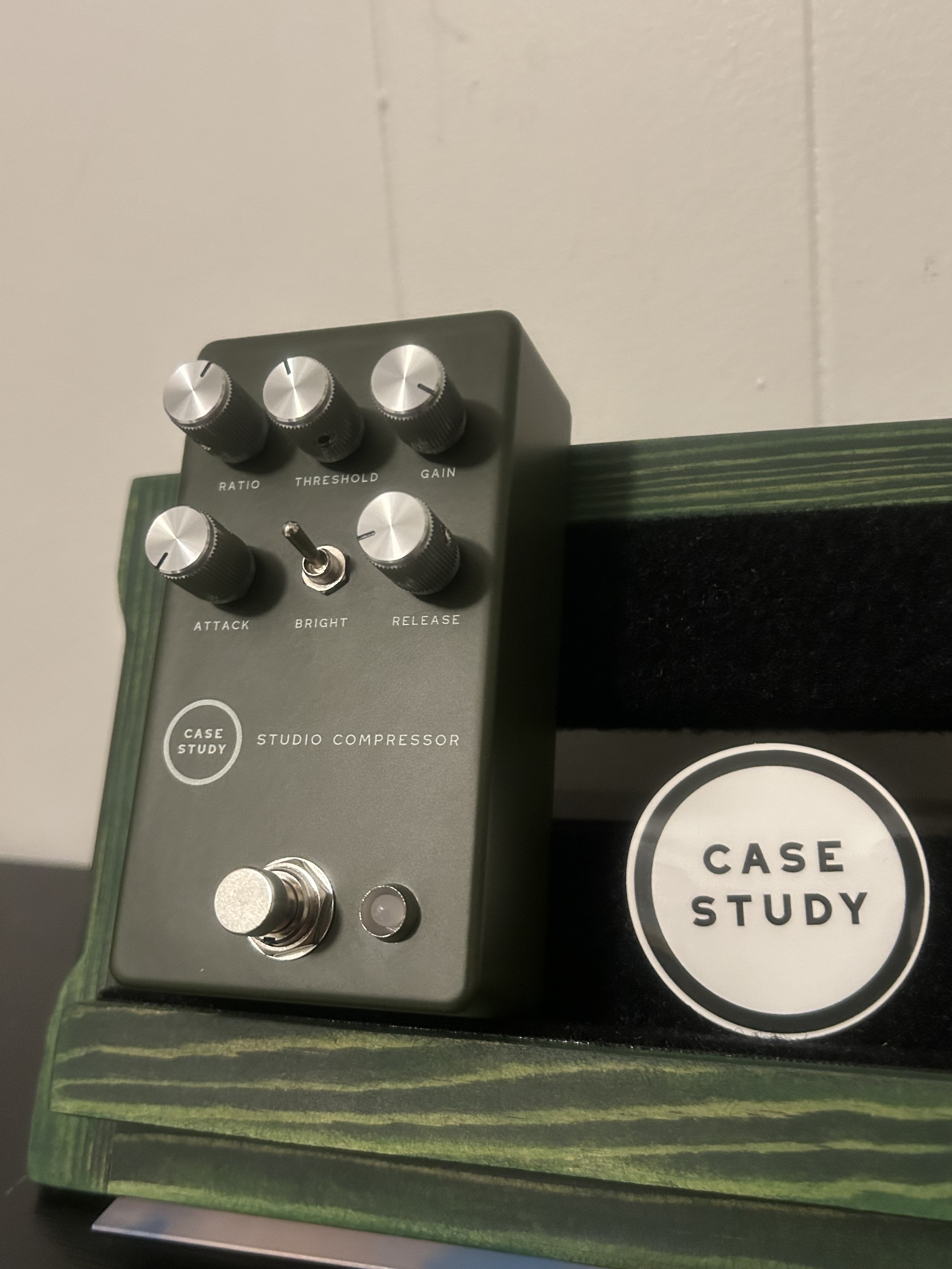 Case Study Effects Re-launches With Their Studio Compressor – Guitars ...